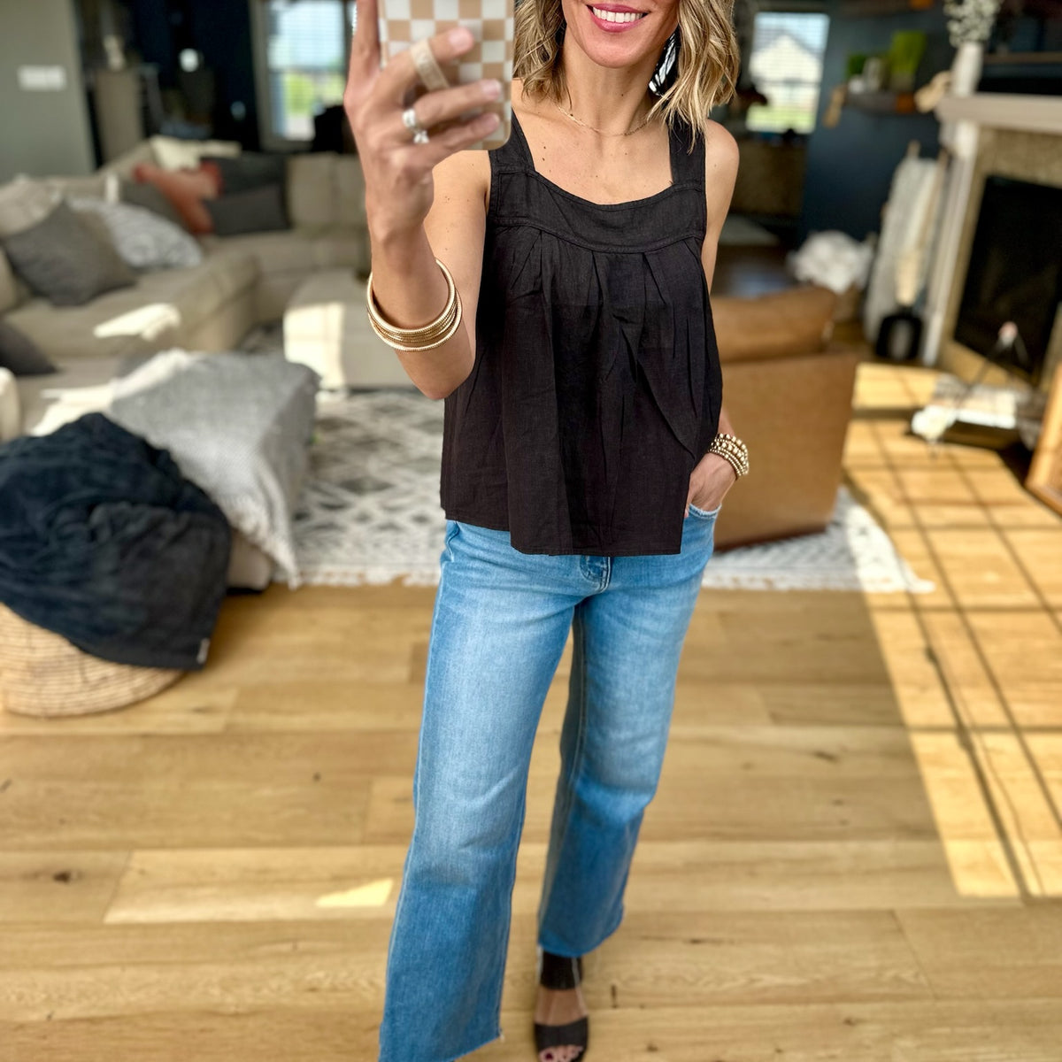 Put You First Flow Top - Black – Anna Kaytes Boutique